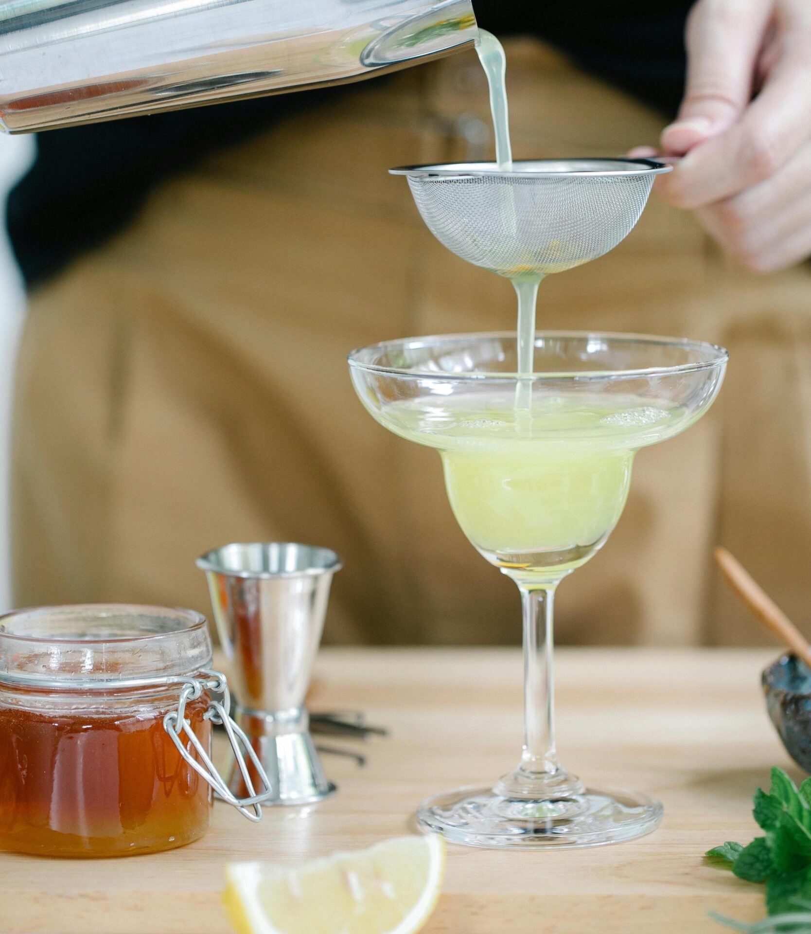 Easy to Make 3 Ingredient Cocktail Recipes For the Home Bartender
